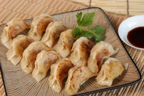 餃子を英語で説明しよう！焼き餃子のレシピ(作り方)・dumplingの発音
